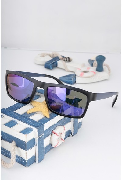 Ebijuteri Clariss Marka Siyah Renk Çerçeveli Güneş Gözlüğü Ebijuteri Clariss Marka Siyah Renk Çerçeveli Güneş Gözlüğü