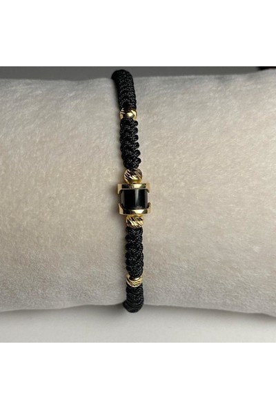 Hür Gold 14 Ayar Dorika Toplu İpli Bileklik Hür Gold 14 Ayar Dorika Toplu İpli Bileklik