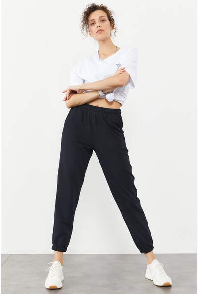 Tommy Life Lacivert Kadın Cepli Yüksek Bel Standart Kalıp Lastik Paça Eşofman Alt-94583 Tommy Life Lacivert Kadın Cepli Yüksek Bel Standart Kalıp Lastik Paça Eşofman Alt-94583