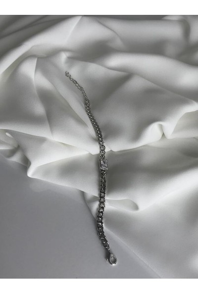 Mersaksesuar Tasarım Zirkon Baget Taşlı Bileklik Mersaksesuar Tasarım Zirkon Baget Taşlı Bileklik