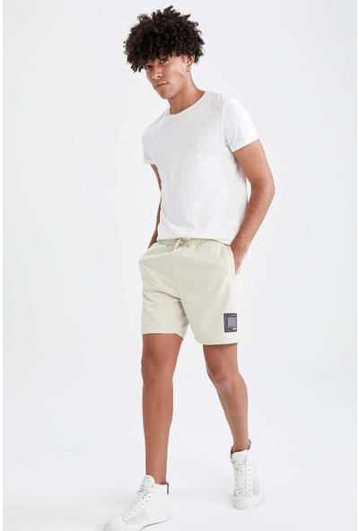 DeFacto Slim Fit Beli Bağcıklı Basic Şort U1480Az21Hs