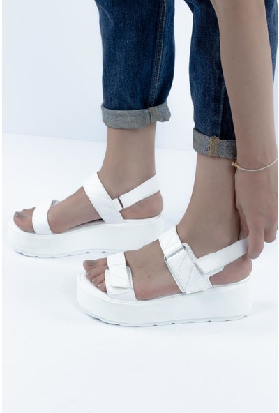 Gökhan Talay Ferula Cırt Bantlı Kadın Sandalet