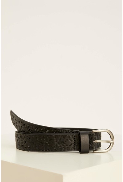 DeFacto Kadın Dikdörtgen Toka Suni Deri Kemer V7602AZNS DeFacto Kadın Dikdörtgen Toka Suni Deri Kemer V7602AZNS