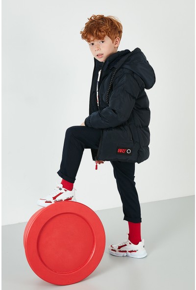 Lela İçi Peluş Astarlı Çıkarılabilir Kapüşonlu Şişme Mont Erkek Çocuk MONT 5763038