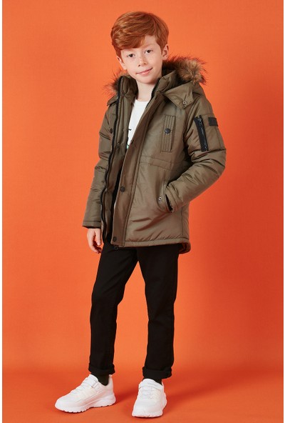Lela Yakası Suni Kürklü Peluş Astarlı Kapüşonlu Mont Erkek Çocuk MONT 6031050