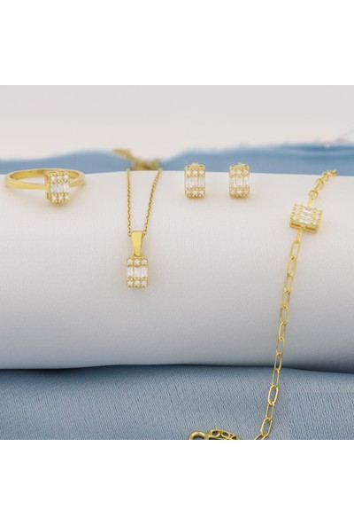 Silveranka 925 Ayar Gümüş Zarif Gold Set Silveranka 925 Ayar Gümüş Zarif Gold Set