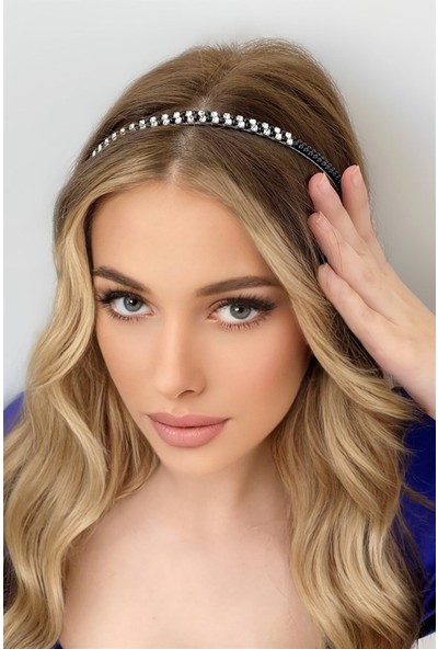 Takıştır Siyah Renk Taşlı Taç