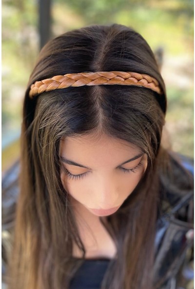 Takıştır Açık Kahverengi Saç Örgüsü Figürlü Taç