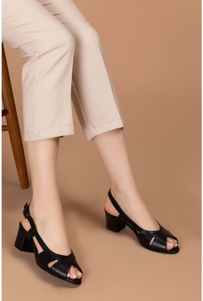 Gondol Kadın Deri Klasik Topuklu Ayakkabı ŞHN.729 - Siyah - 36
