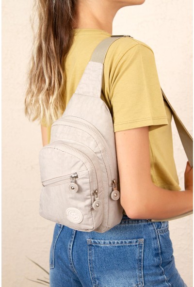 Leyl Su Geçirmez Krinkıl Kumaş Göğüs Çantası Tek Kol Mini Bayan Sırt Çantası Leyl Su Geçirmez Krinkıl Kumaş Göğüs Çantası Tek Kol Mini Bayan Sırt Çantası