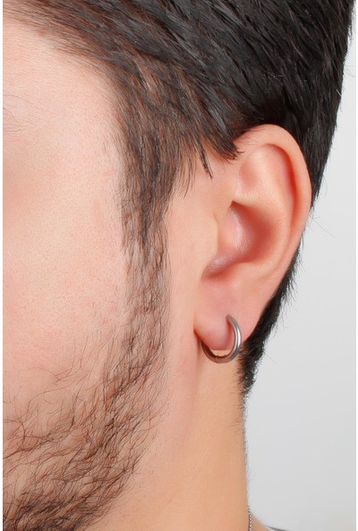 Madame Concept Erkek Çelik Gümüş Renk Klasik Ince Halka Küpe Madame Concept Erkek Çelik Gümüş Renk Klasik Ince Halka Küpe