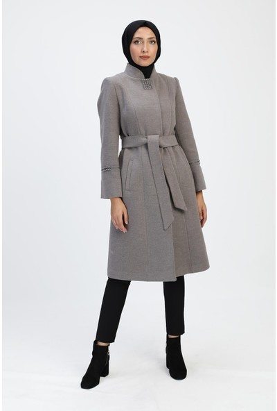 Kemal Aydın Boncuk Işleme Detayli Tesettür Kaban - Vizon Vizon 38 Kemal Aydın Boncuk Işleme Detayli Tesettür Kaban - Vizon Vizon 38