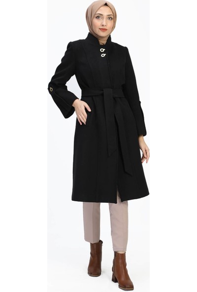 Kemal Aydın Cepli, Metal Aksesuarli Tesettür Kaban - Siyah 38 Kemal Aydın Cepli, Metal Aksesuarli Tesettür Kaban - Siyah 38