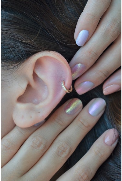 Sacce Scarves&Accessories Altın Renkli Zirkon Taşlı Halka Tragus Helix Kıkırdak Piercing Sacce Scarves&Accessories Altın Renkli Zirkon Taşlı Halka Tragus Helix Kıkırdak Piercing