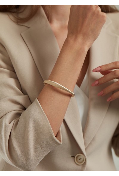 Bosphorus Mat Yüzeyli Altın Kelepçe Bilezik