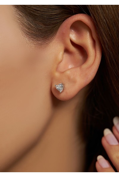 Bosphorus Kalp Kesim Taşlı Beyaz Altın Küpe