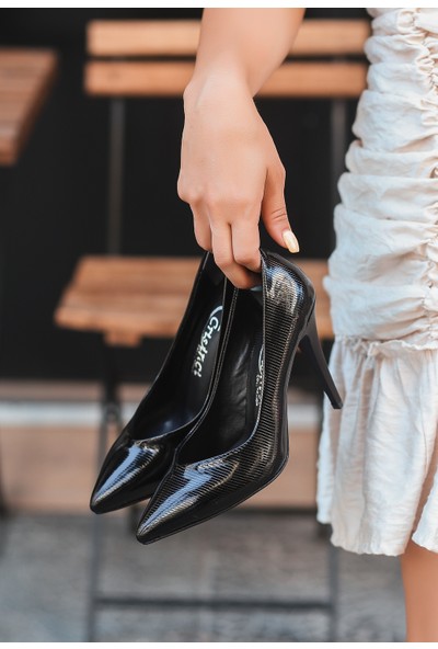 Bkmc Nocix Siyah Rugan Desenli Stiletto Ayakkabı Bkmc Nocix Siyah Rugan Desenli Stiletto Ayakkabı