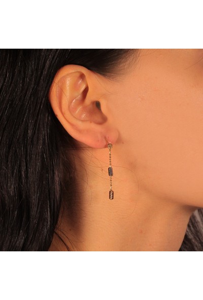 Adil Idil Kuyumculuk Sallantılı Çift Renkli Kalem Detaylı Küpe