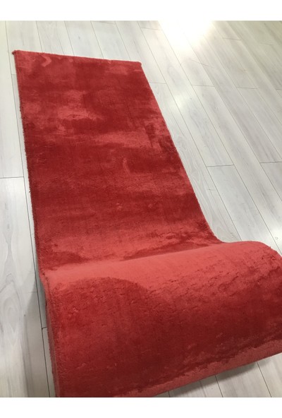 Perhal Kırmızı Pofuduk Peluş Sarar Yıkanabilir Kaymaz Taban Halı Yolluk Perhal Kırmızı Pofuduk Peluş Sarar Yıkanabilir Kaymaz Taban Halı Yolluk