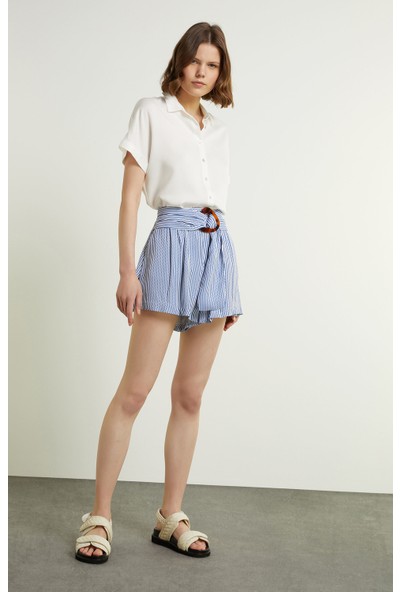 Network Regular Fit Mavi Çizgili Kemerli Şort