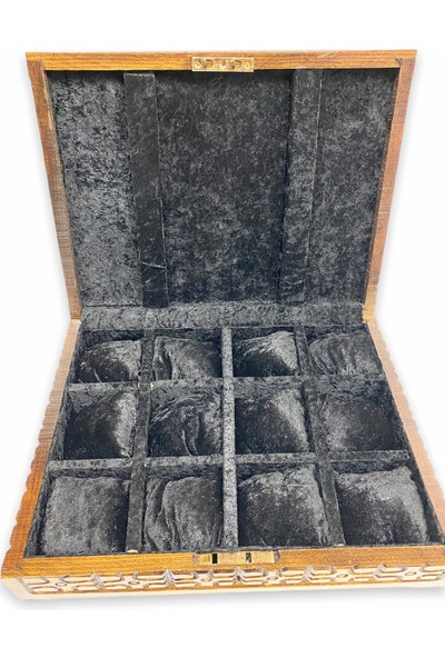 Maraş Oyma Ceviz Ağacından El Işçiliği Oyma Sanatı Kilitli 12 Li Saatlik Siyah Kadife Yastıklı Döşeme