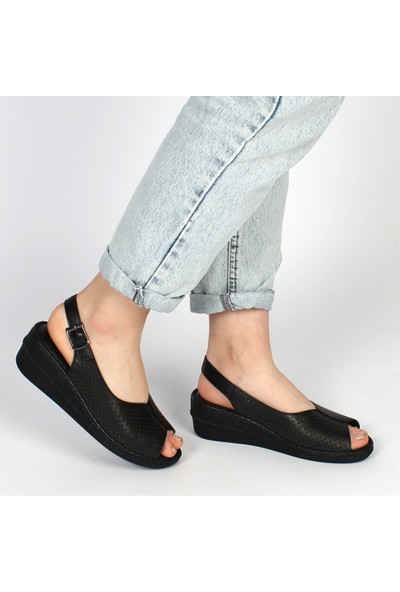 21510 Kadın Sandalet Siyah