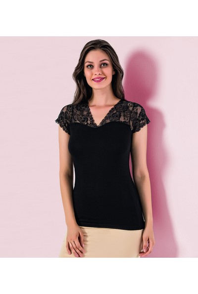 Trend Sizde Kadın Siyah Dantelli Kısa Kol Viskon Bluz
