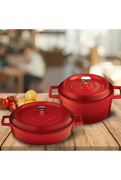 Lava 20 cm. Yuvarlak 24 cm. Sığ 2'li Demir Döküm Tencere Seti Kırmızı Lava 20 cm. Yuvarlak 24 cm. Sığ 2'li Demir Döküm Tencere Seti Kırmızı