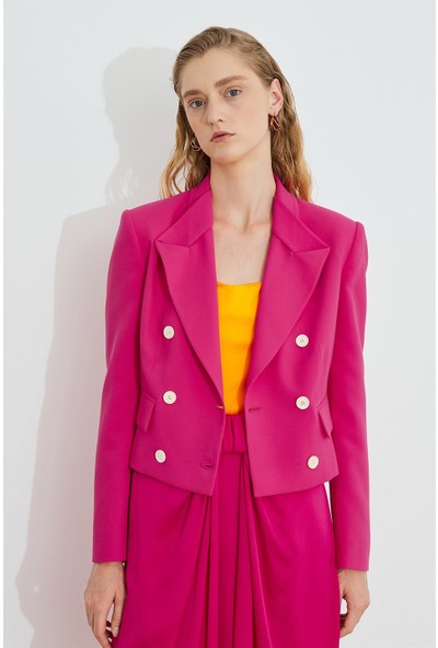 Birelin Kruvaze Kısa Ceket