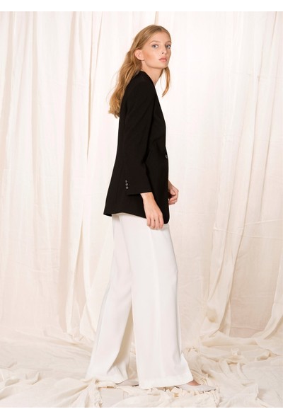 Birelin Tek Düğmeli Krep Ceket