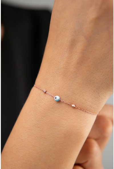 Elika Silver Kadın Dorika Top Detaylı Nazar Model 925 Ayar Gümüş Bileklik Elika Silver Kadın Dorika Top Detaylı Nazar Model 925 Ayar Gümüş Bileklik