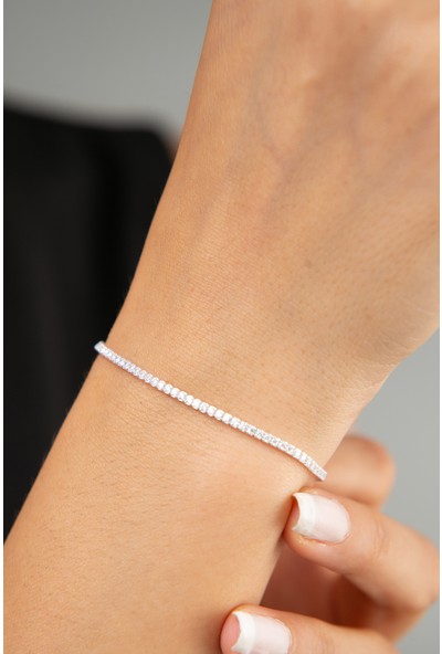 Elika Silver Kadın Su Yolu Model 925 Ayar Gümüş Bileklik Elika Silver Kadın Su Yolu Model 925 Ayar Gümüş Bileklik
