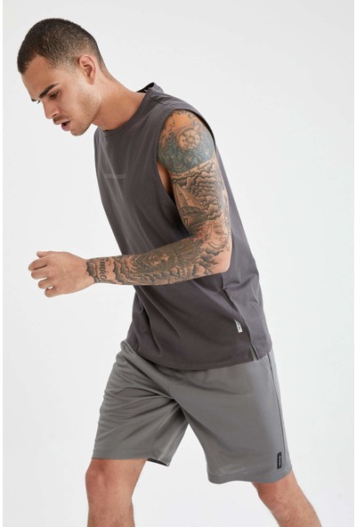 Defacto Standart Fit Baskılı Kolsuz Spor Tişört V2886AZ21AU