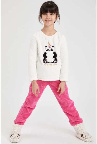 Defacto Kız Çocuk Panda Nakışlı Peluş Uzun Pijama Takımı R5459A621WN Defacto Kız Çocuk Panda Nakışlı Peluş Uzun Pijama Takımı R5459A621WN