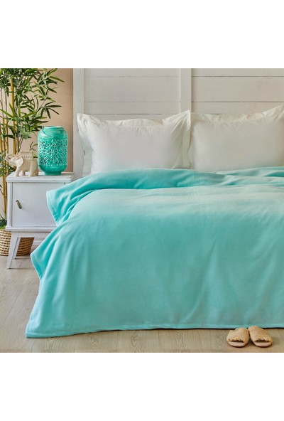 Karaca Home Puffy Aqua Çift Kişilik Polar Battaniye Karaca Home Puffy Aqua Çift Kişilik Polar Battaniye