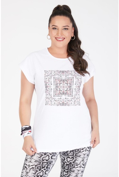 Siyezen Büyük Beden Beyaz Motif Desenli Yarasa Kol T-Shirt