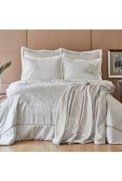 Karaca Home Jessica Silver 10 Parça Çeyiz Seti Karaca Home Jessica Silver 10 Parça Çeyiz Seti