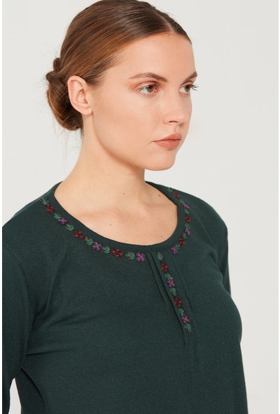 Desen Triko Kadın Sıfır Yaka Işlemeli Triko Bluz Yeşil
