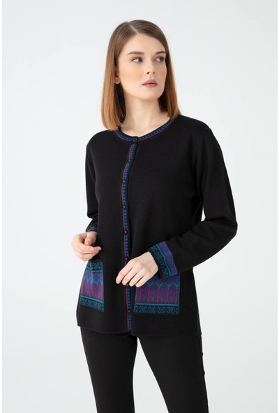 Desen Triko Kadın Eteği ve Kol Ucu Jakarlı Bordür Sıfır Yaka Ceket Siyah Desen Triko Kadın Eteği ve Kol Ucu Jakarlı Bordür Sıfır Yaka Ceket Siyah