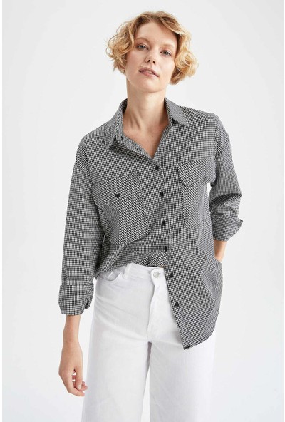 DeFacto Ekoseli Kapaklı Cep Detaylı Oversize Fit Uzun Oduncu Gömlek Ceket V5025AZ21WN DeFacto Ekoseli Kapaklı Cep Detaylı Oversize Fit Uzun Oduncu Gömlek Ceket V5025AZ21WN