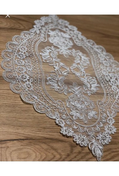 Sosyete Dükkanı Krem Dantelli Runner (100X35CM)