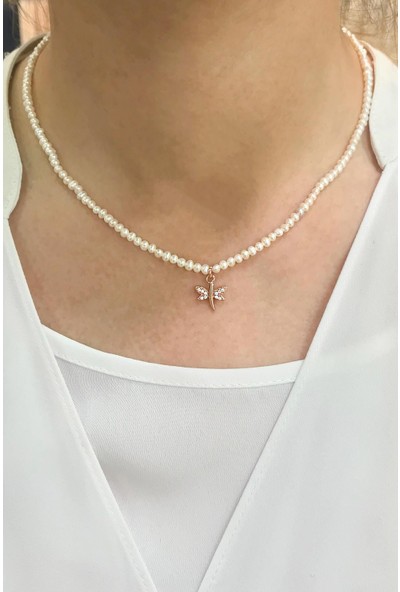 Seibu Doğal Kum Inci ve Gümüş Yusufcuk Motifli Tasarım Kolye Seibu Doğal Kum Inci ve Gümüş Yusufcuk Motifli Tasarım Kolye