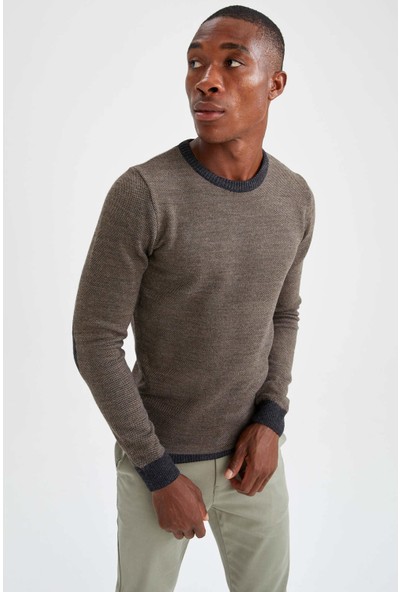 DeFacto Slim Fit Bisiklet Yaka Yamalı Kol Detaylı Triko Kazak R1110Az21Wn