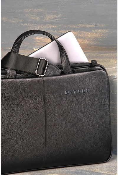 A Staff Deri Laptop (14 Inç Için) ve Evrak Çantası 37CM x 27CM x 7cm A Staff Deri Laptop (14 Inç Için) ve Evrak Çantası 37CM x 27CM x 7cm