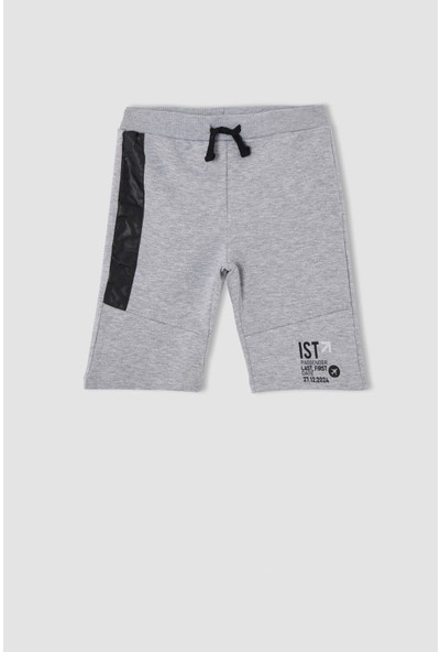 DeFacto Erkek Çocuk Reflektör Baskılı Bağcıklı Bermuda Şort W0556A621HS DeFacto Erkek Çocuk Reflektör Baskılı Bağcıklı Bermuda Şort W0556A621HS