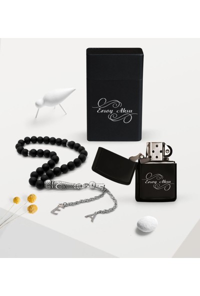 BK Kişiye Özel Harf Uçlu Oniks Doğal Taş Tespih Sigara Tabakası ve Çakmak Seti BK Kişiye Özel Harf Uçlu Oniks Doğal Taş Tespih Sigara Tabakası ve Çakmak Seti