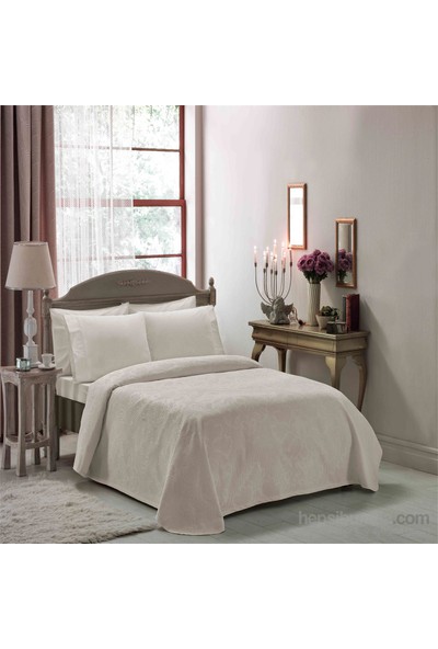 Taç Eva Çift Kişilik Jakar Pike Takımı Taç Eva Çift Kişilik Jakar Pike Takımı