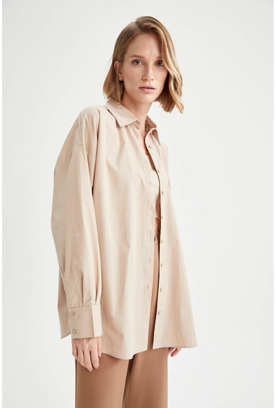 DeFacto Oversize Fit Pamuklu Uzun Kollu Poplin Gömlek T8735AZ21AU DeFacto Oversize Fit Pamuklu Uzun Kollu Poplin Gömlek T8735AZ21AU