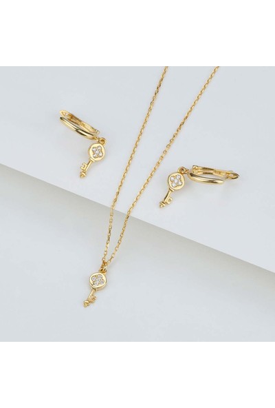 Gümüşistan 925 Ayar Gümüş Anahtarlı Küpe Kolye Seti