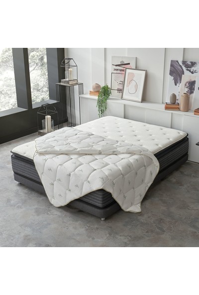 Yataş Bedding BAMBU Yorgan (%20 Bambu) 300 Gr. (Çift Kişilik XL - 235x215 cm) Yataş Bedding BAMBU Yorgan (%20 Bambu) 300 Gr. (Çift Kişilik XL - 235x215 cm)